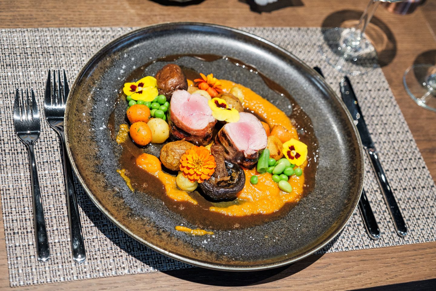 Noble restaurant - Voya Beach Resort